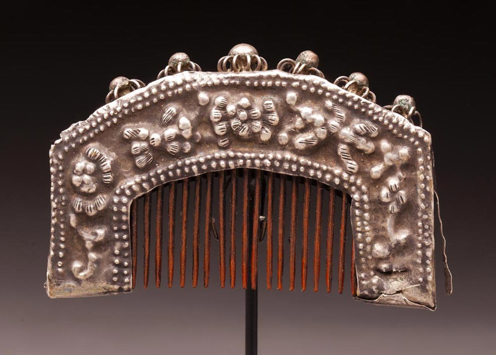 Combs Exhibition - Thomas Murray Asian & Tribal Art