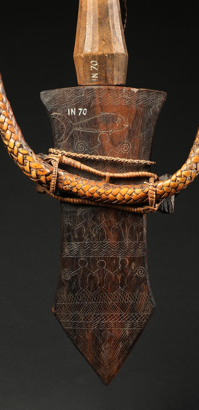 41051 – Shamanic Knife - Thomas Murray Asian & Tribal Art